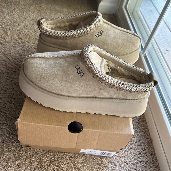 UGG | Shoes | Ugg Tazz Platform Slippers Mustard Seed Size 9 | Poshmark